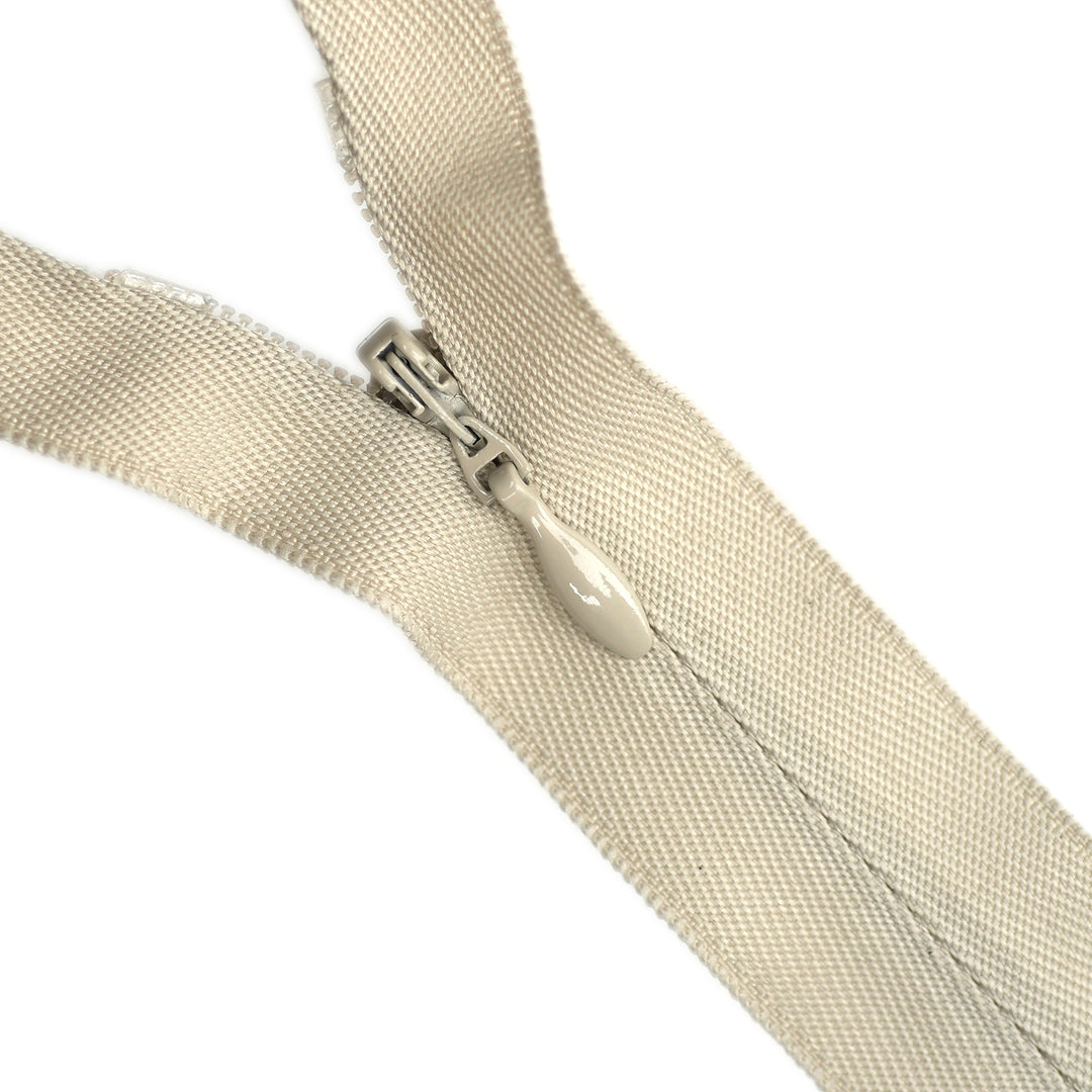 HEAVY-DUTY INVISIBLE ZIP COL 572 OATMEAL – JackStock Haberdashery